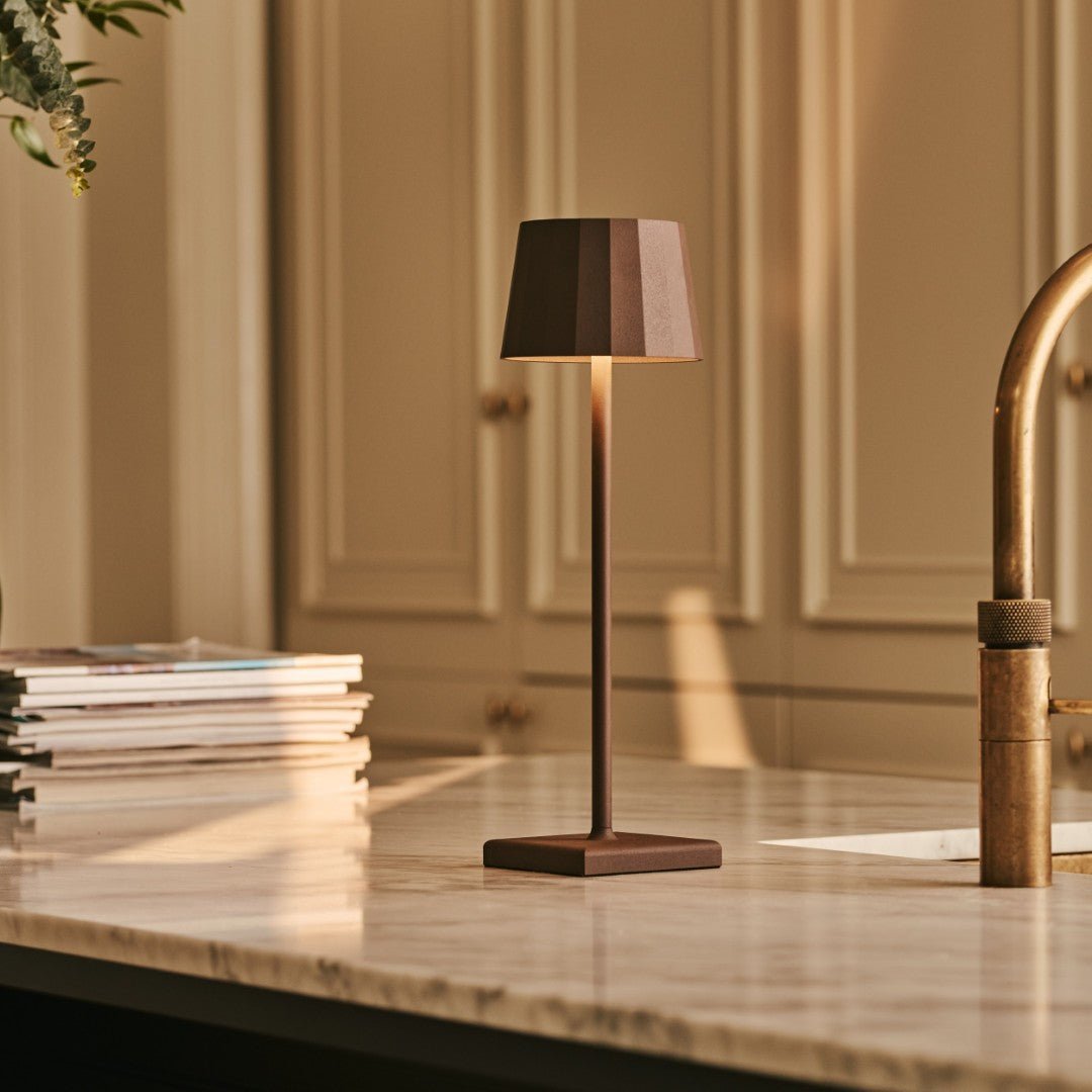 Combi Set Professional – 8 lampes de table rechargeables Wouter Mocha ...